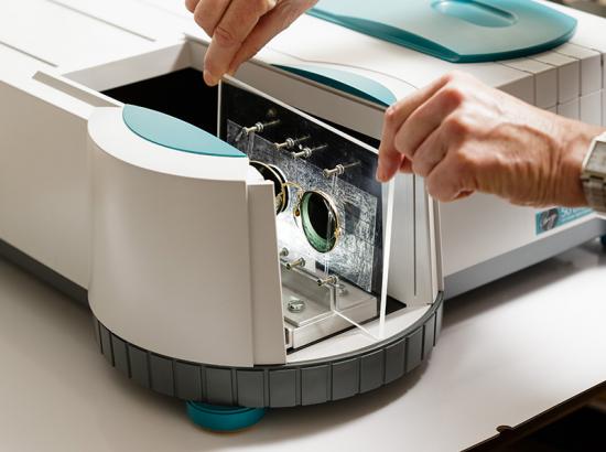 Ultraviolet radiation services | ARPANSA